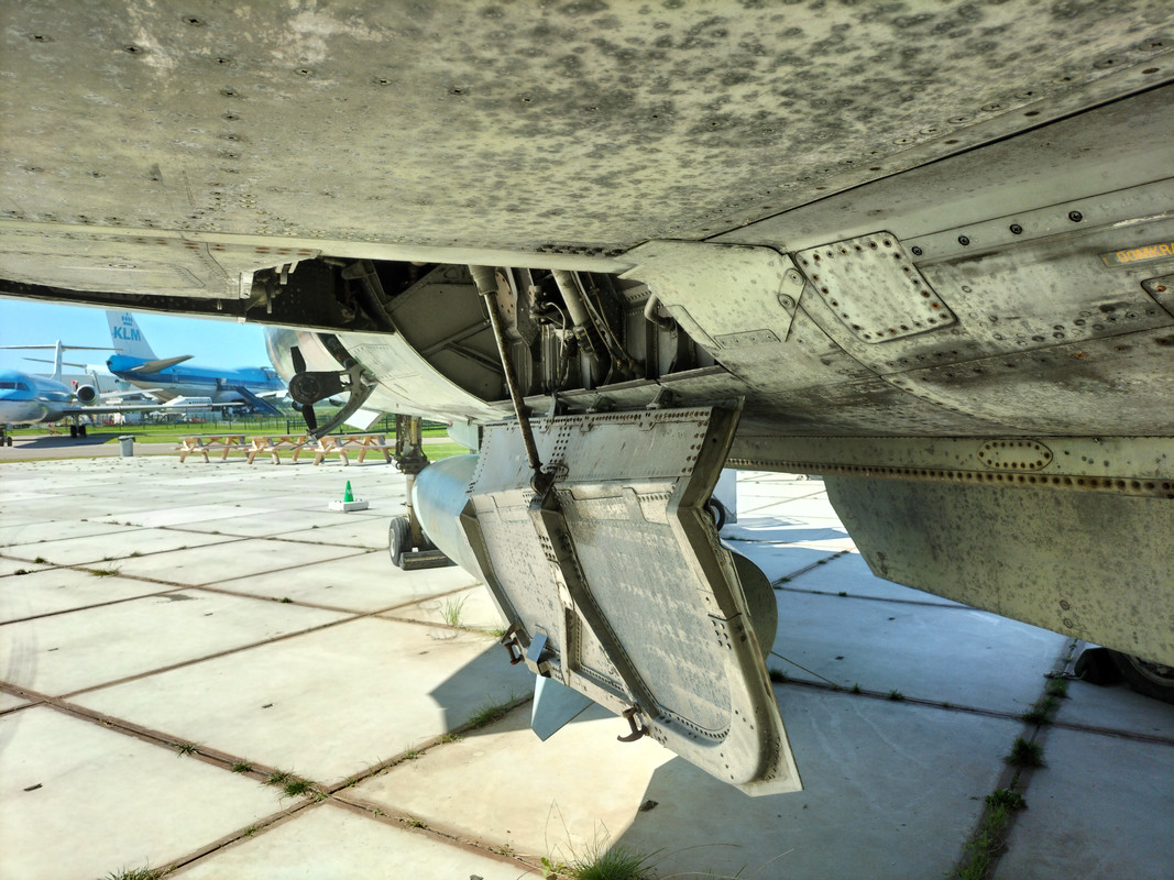 Saab AJSH 37 Viggen Aviodrome. - Aviation Photography - Britmodeller.com