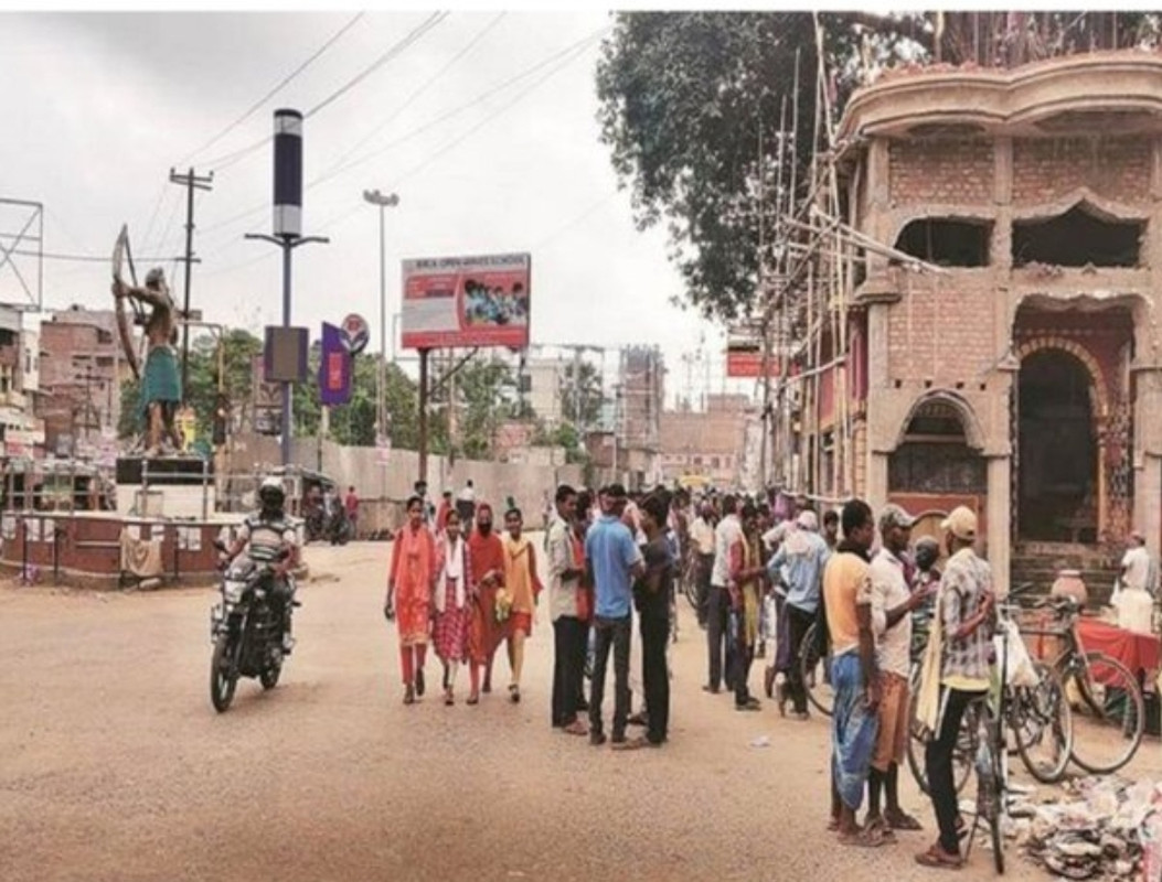 Mona Lisa as Lisa Devi : r/bihar