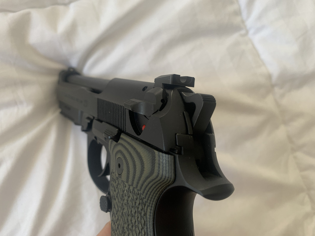 Beretta Back Left — Postimages