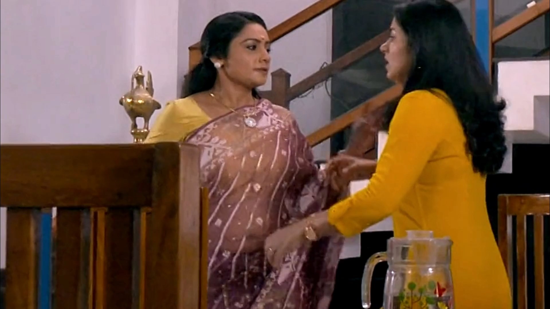 Meera Vasudev Navel In Sari Meera Vasudevan (@officialmeeravasudevan)