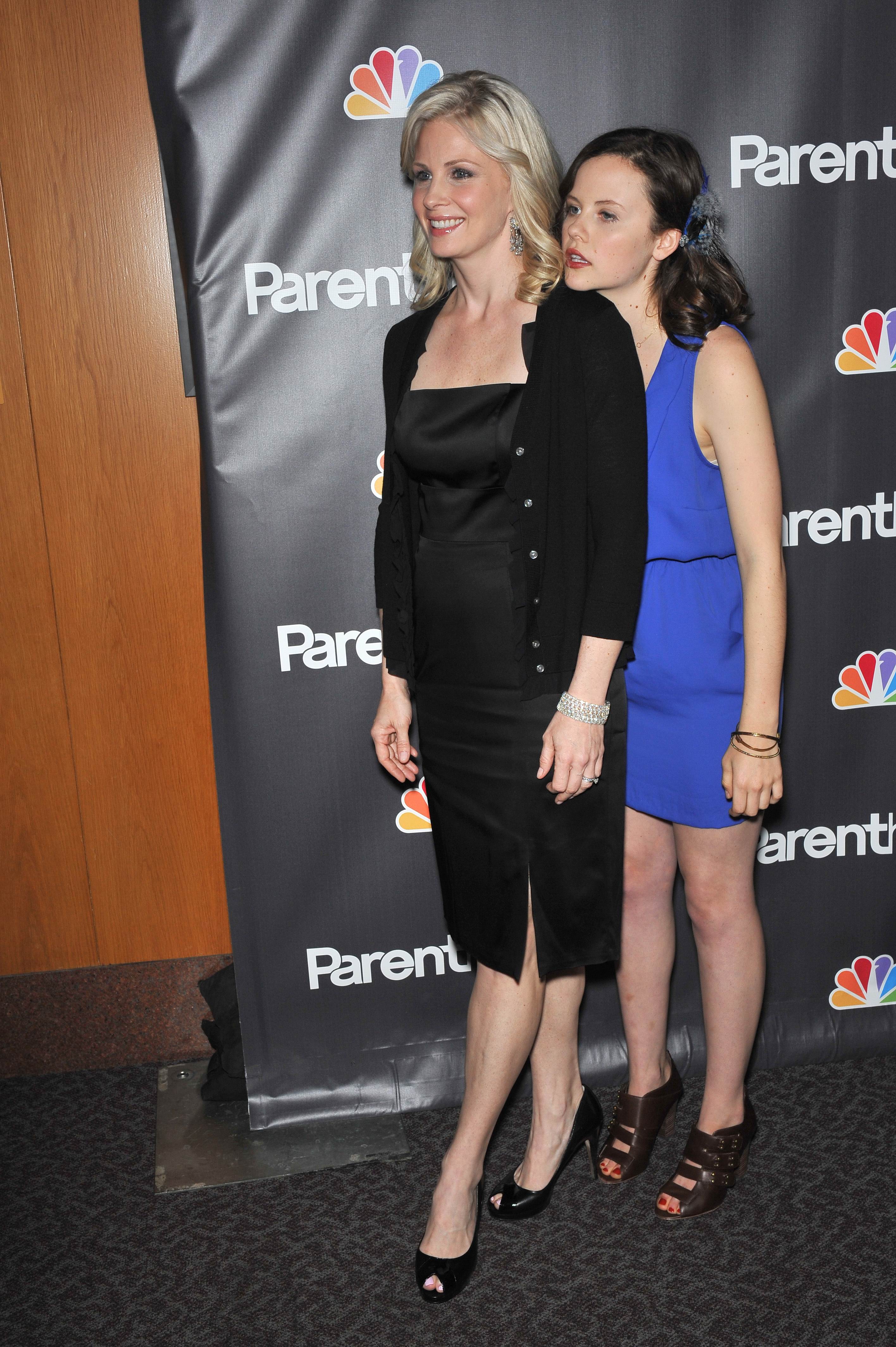 Monica Potter Legs 8946