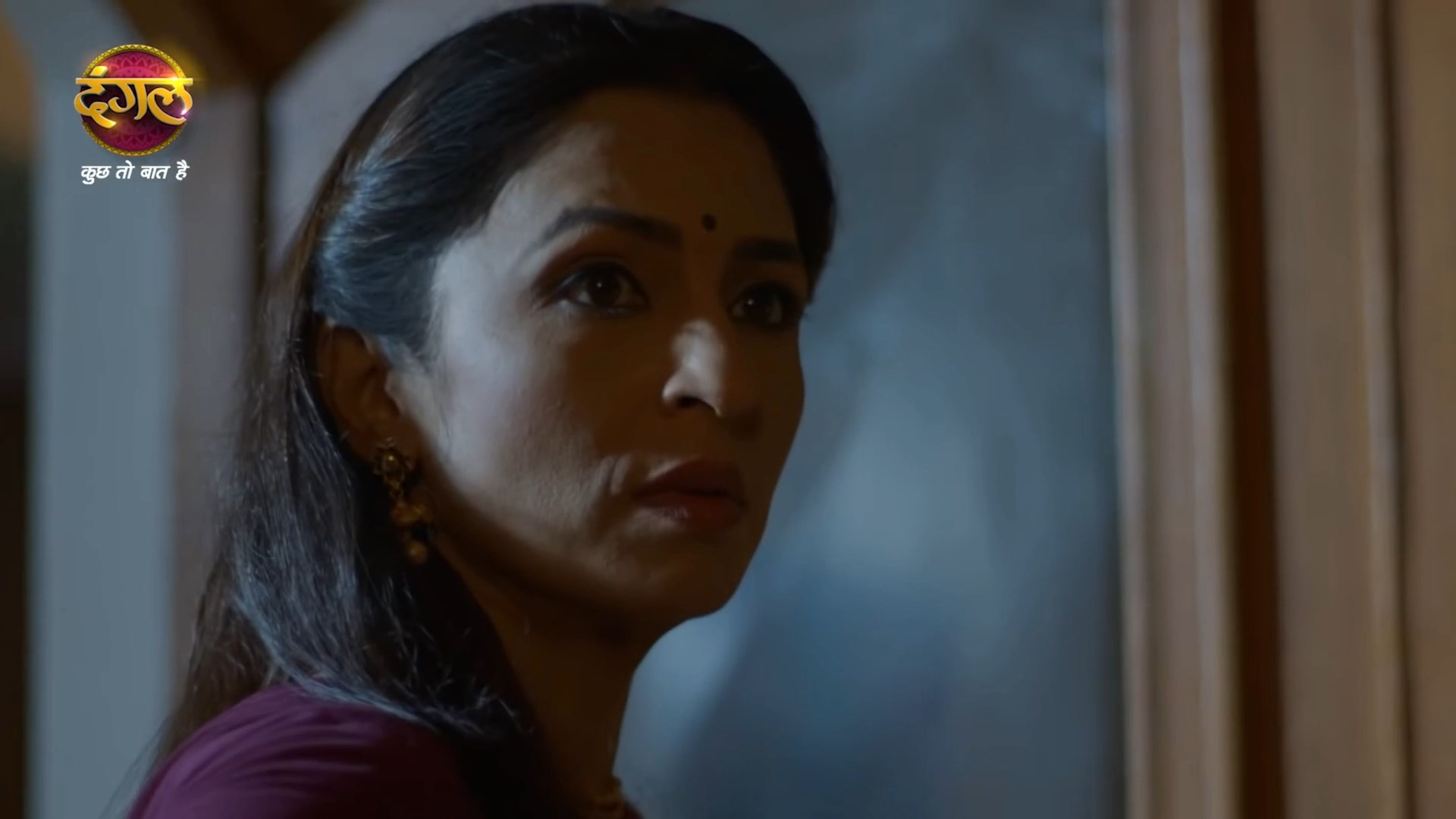 Sexy hot aunty open wide navel show in saree indiaalert mkv snapshot 00 ...