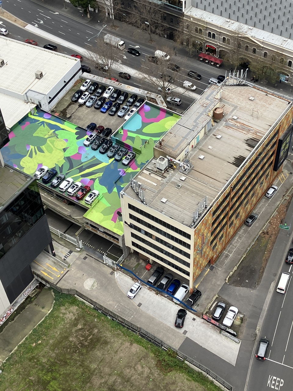 SOUTHBANK > STH BNK by Beulah: 366m/102L & 288m/79L / mixed use ...