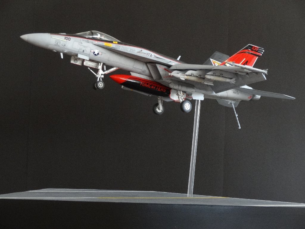 F/A-18F Super Hornet (03847) 1:32 Revell - Kits - Britmodeller.com