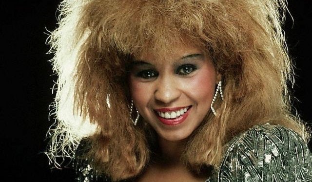 More Beautiful Women of Music - Page 57 - Sitcoms Online Message Boards ...