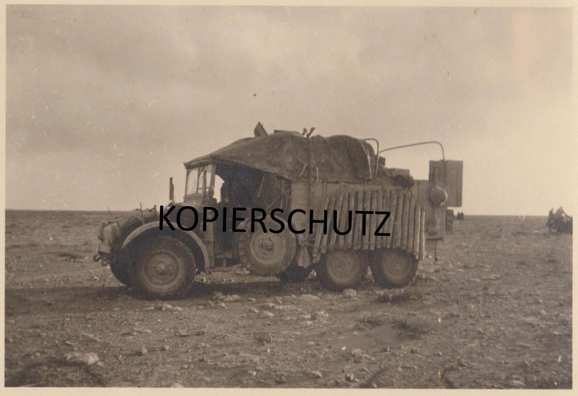 Krupp protze personel carrier in North Africa or how ti fit a flak gun ...