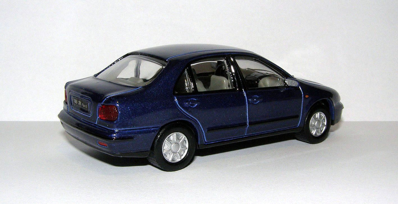 1996 FIAT Marea 185 3 V ( Tipo D) ( Maisto cod 9631) 2 — Postimages