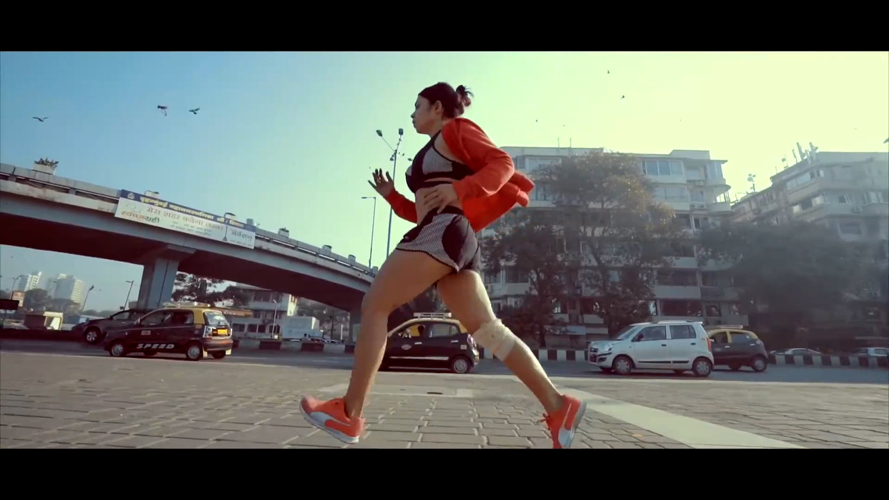 Farrah Kader RUN 00 00 36 22 Still012 — Postimages