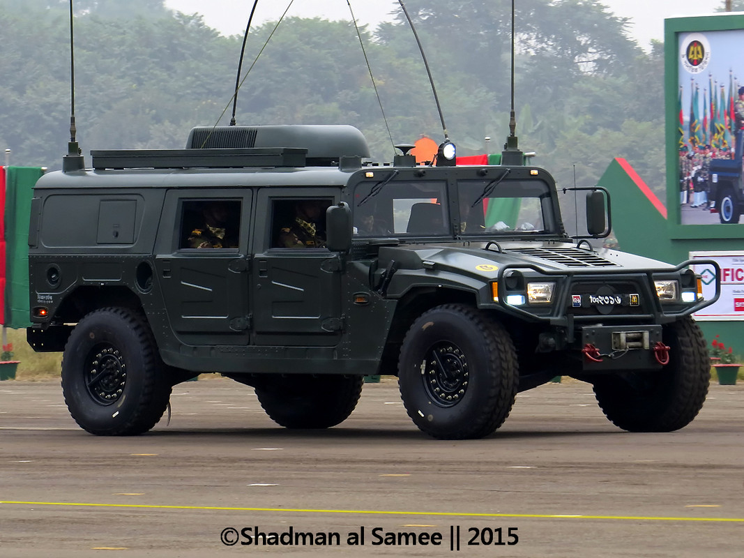 Bangladesh Army Dong Feng EQ2050 (23373519529) — Postimages