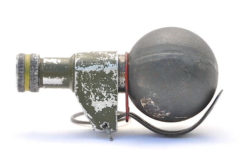 Granada de mano FMK2 utilizada en Malvinas por el EA - page 2