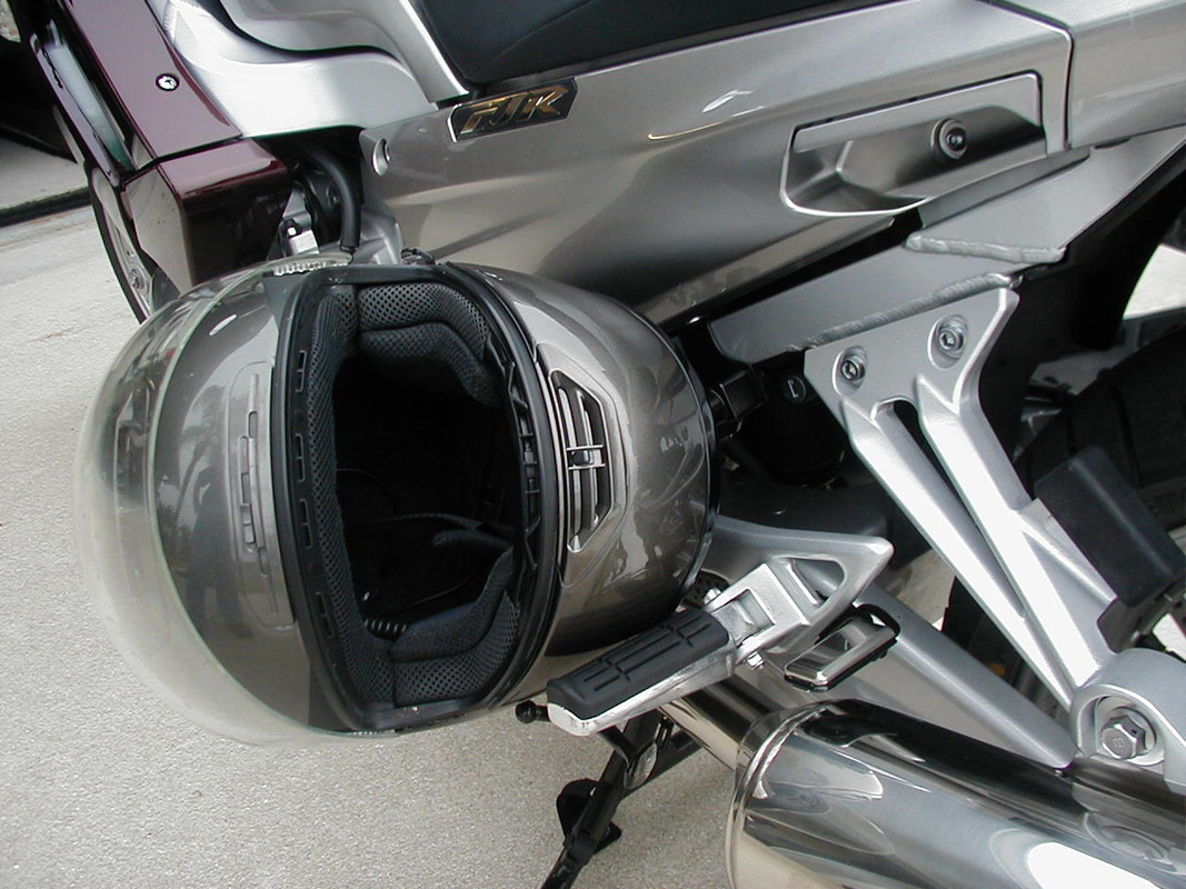 LS w helmet — Postimages