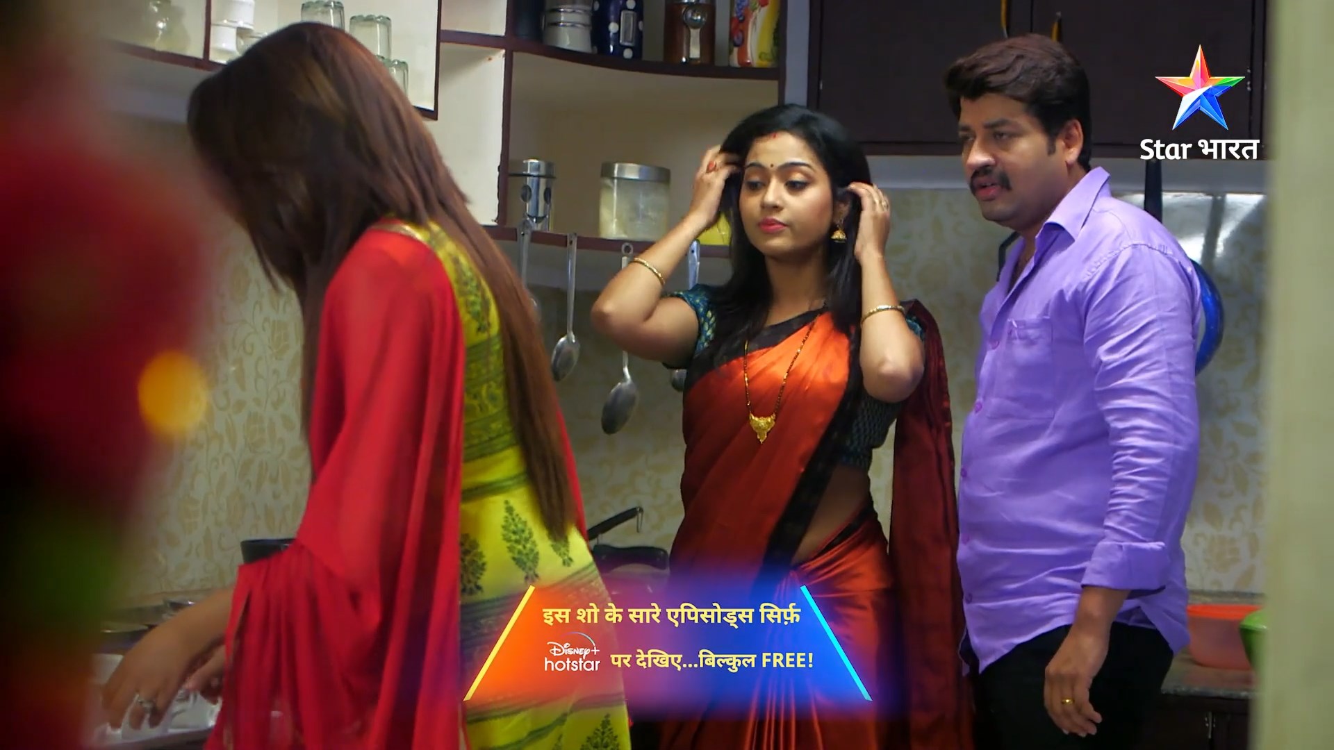 Piyali Munsi Sexy Deep Navel in Saree mp4 snapshot 00 18 590 — Postimages