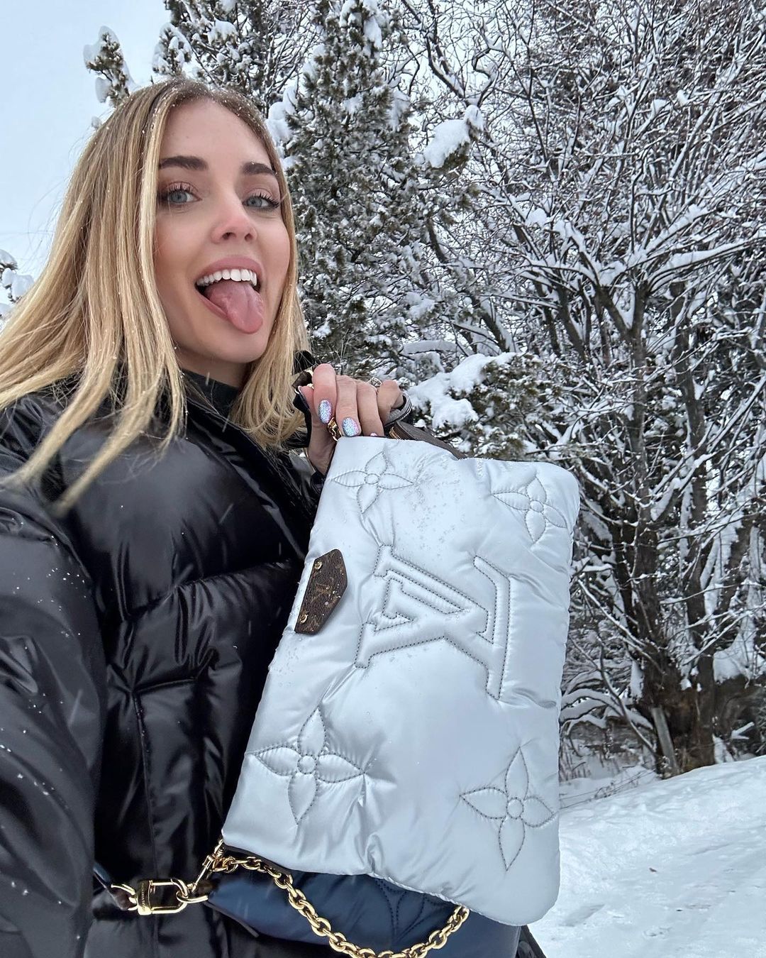 Winter cum with Chiara 2 : r/ChiaraFerragniFap