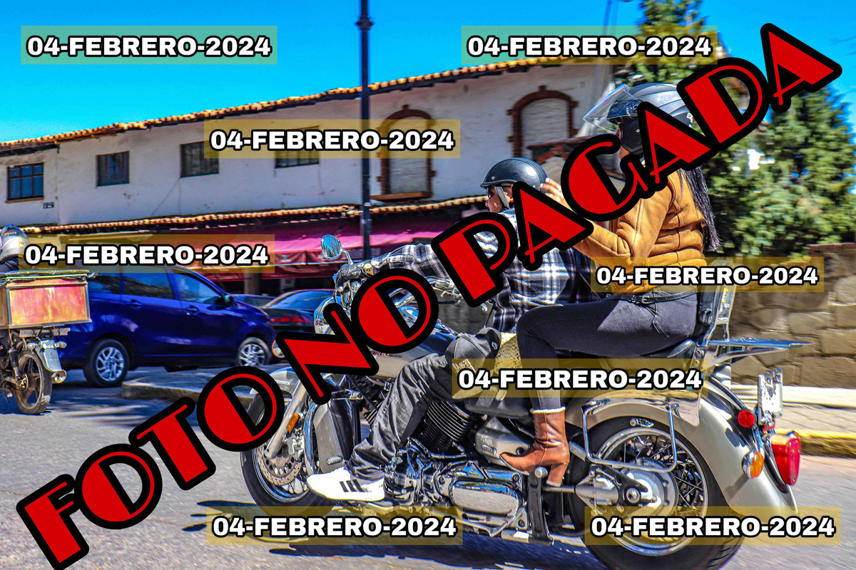 CV 825 — Postimages