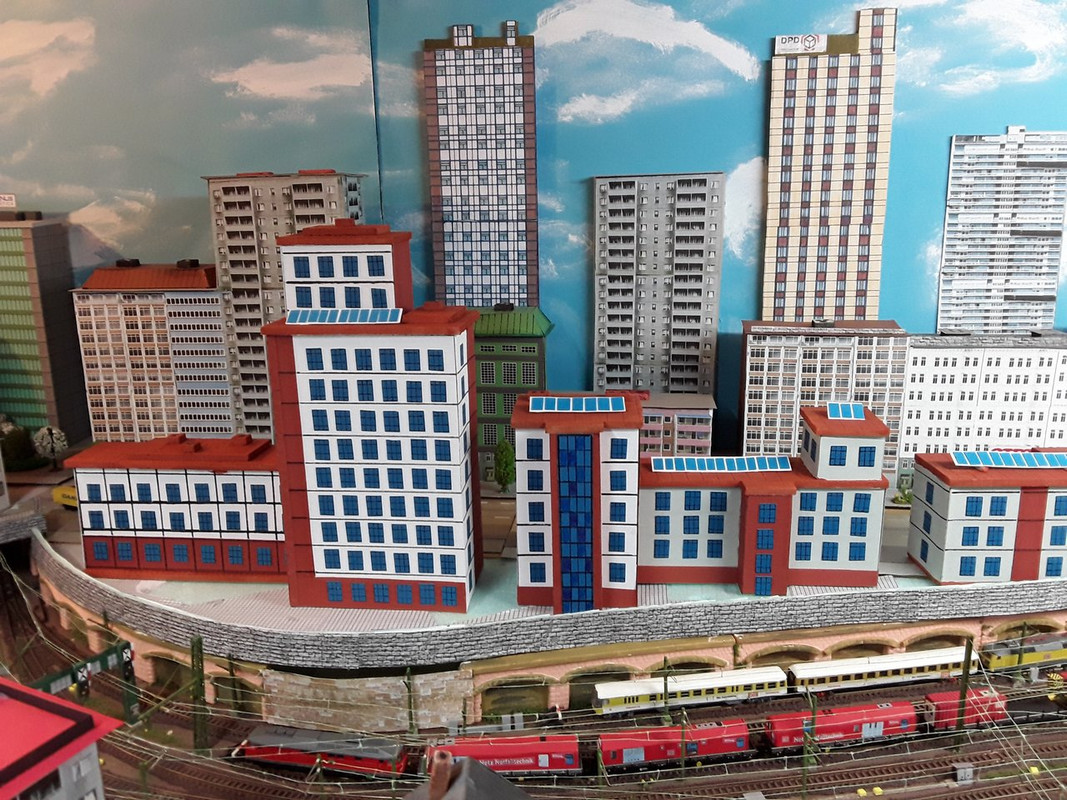 RE: Anhalterbahnhof und Hamburg Hbf in Spur Z - 24