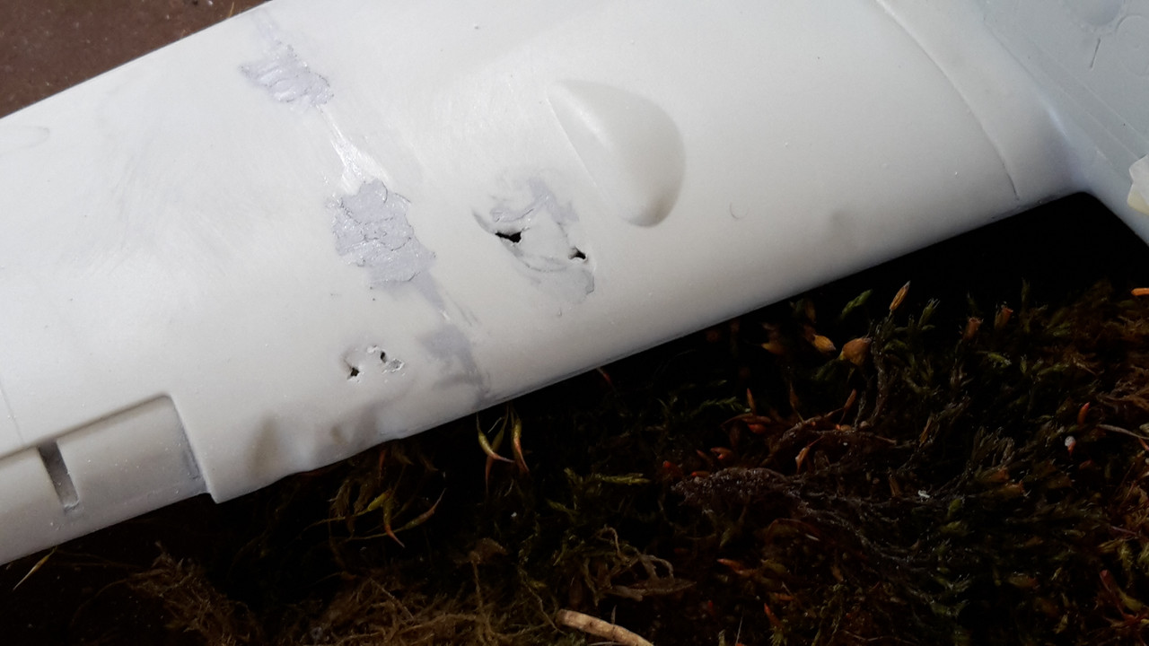 Duplicating wrinkles in aircraft skin - Construction & Scratch-building ...