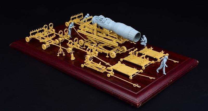 1/48 - URAL 4320 truck & APA-5D Russian airfield starter truck & bomb ...