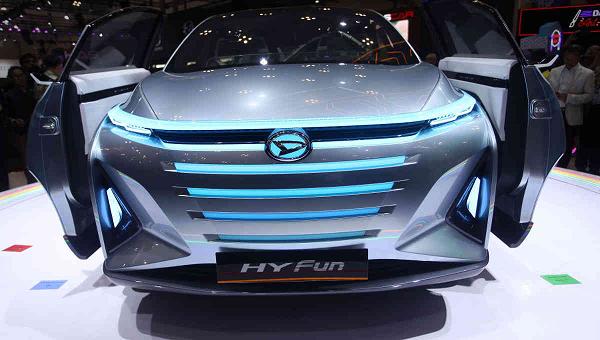 Daihatsu HyFun mpv concept / New Alza preview?