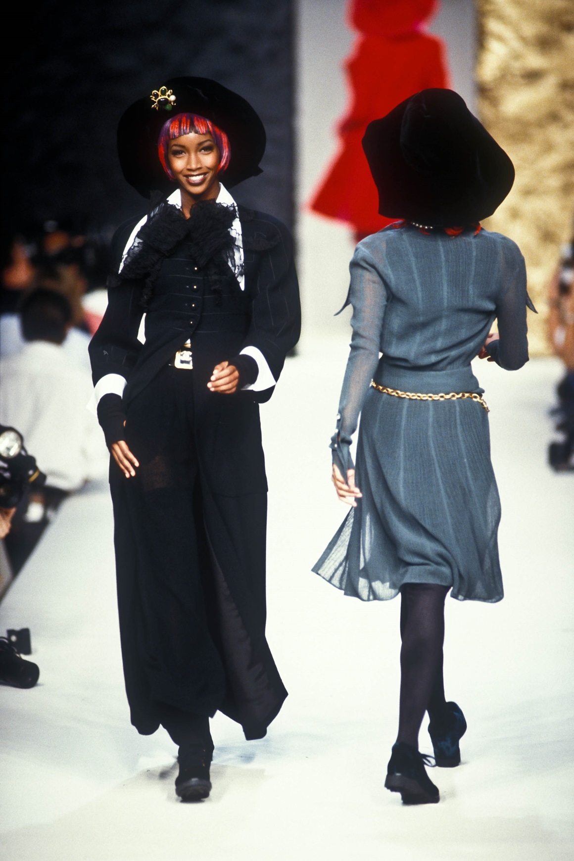Fashion Classic: CHANEL Haute Couture Fall/Winter 1992 | Lipstick Alley