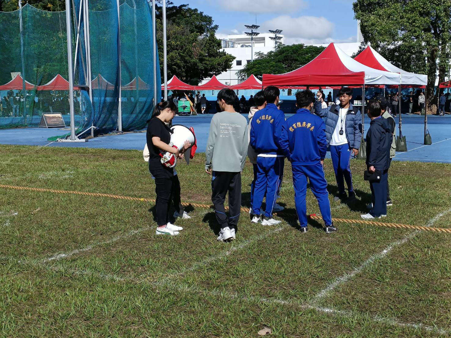 10212 0 — Postimages