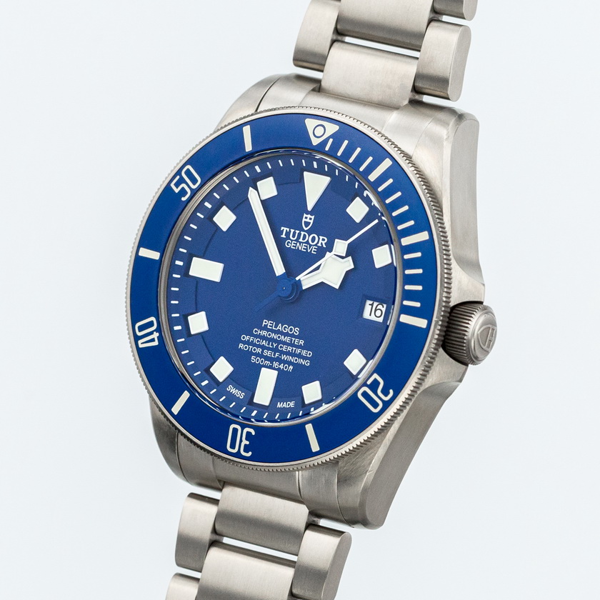 Tudor Pelagos 42 Titanium ref 25600 TB Blue 4 — Postimages