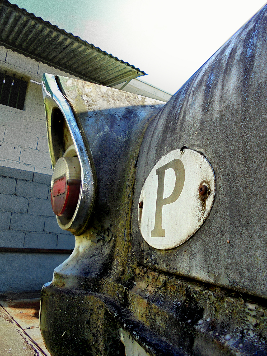 FORD TAUNUS P3 VV2407 Bd4 — Postimages