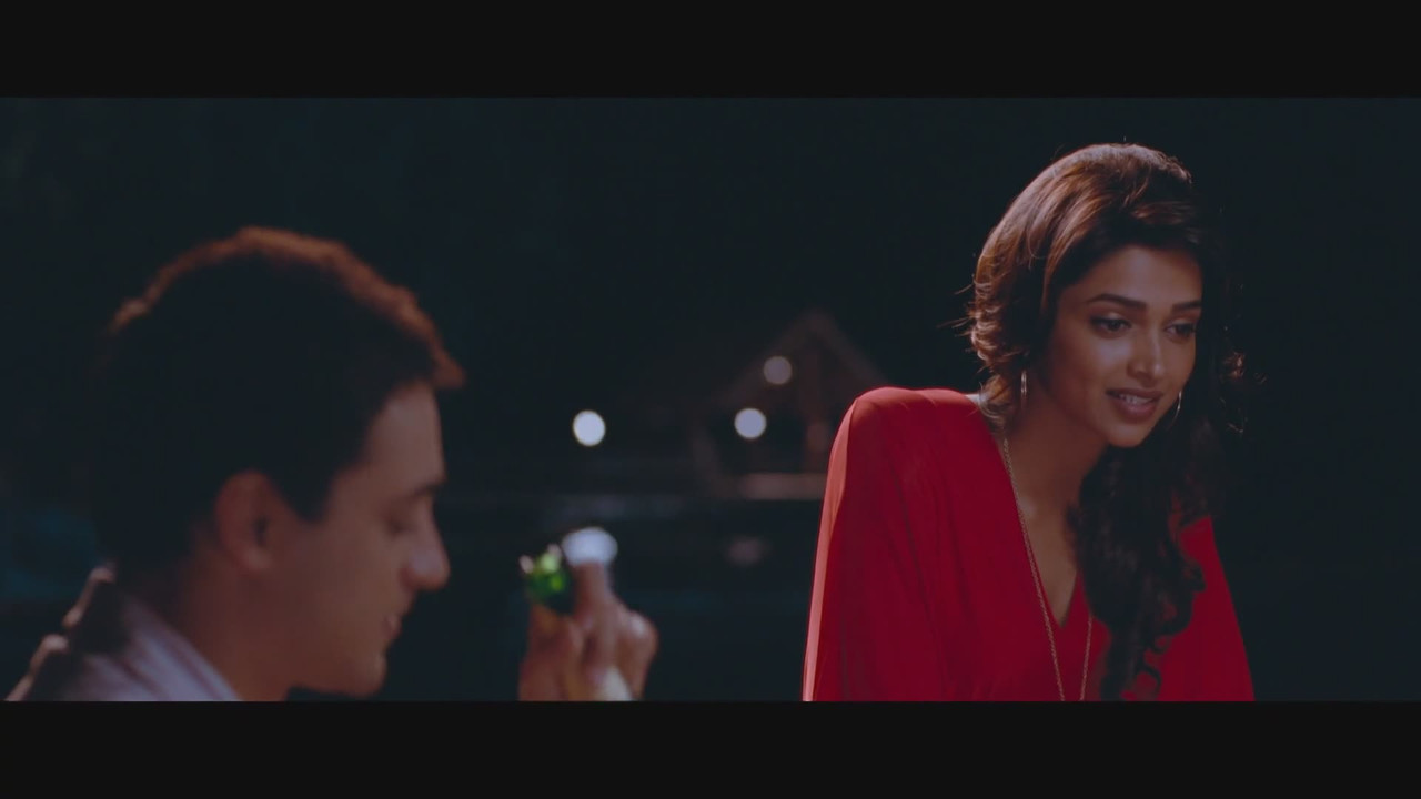 Deepika hot scene in Break ke baad 5996 — Postimages