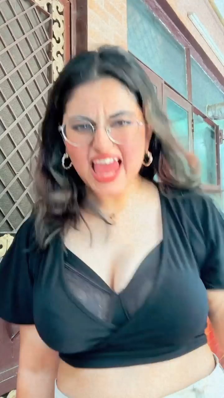 curvy girl milky boobs and cleavage in red and black dress mp4 snapshot 00 09 432 — Postimages