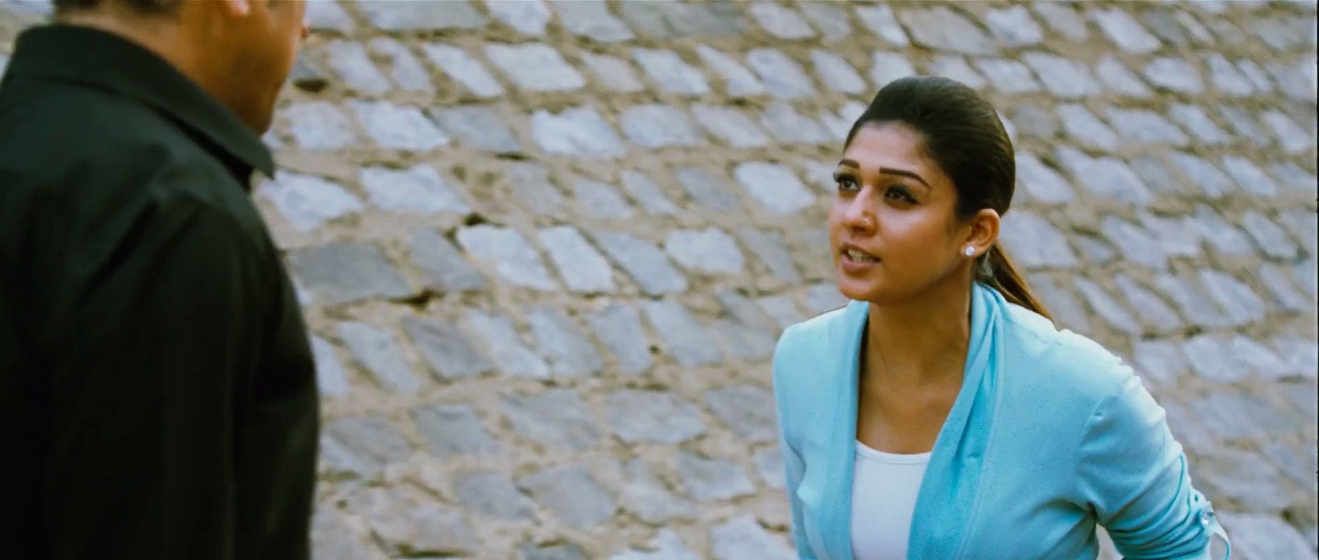 00 28 45 — Postimages