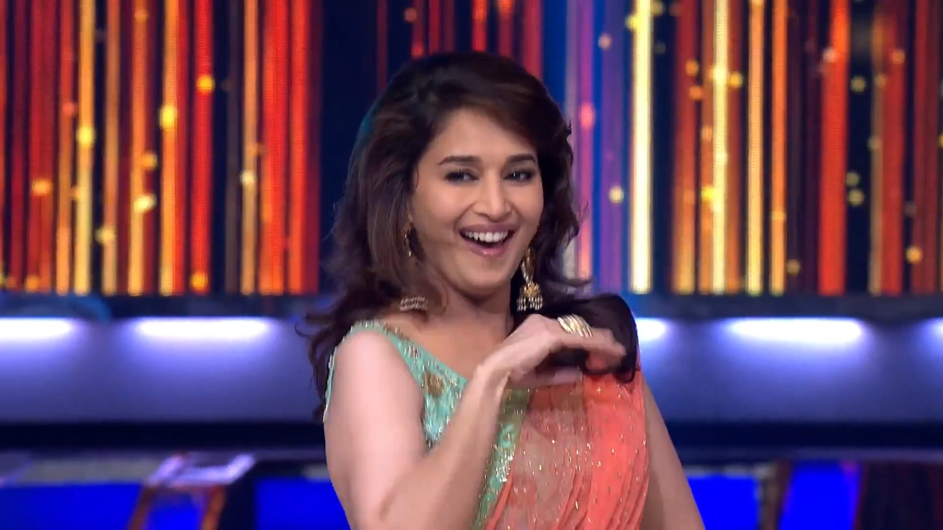 mpv shot0229 — Postimages