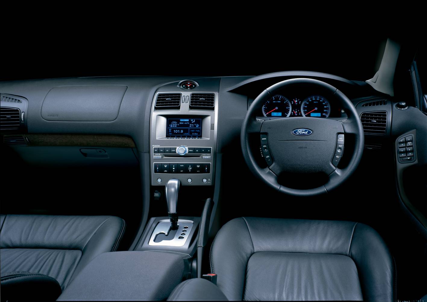 BA FAIRMONT GHIA INTERIOR 3 — Postimages