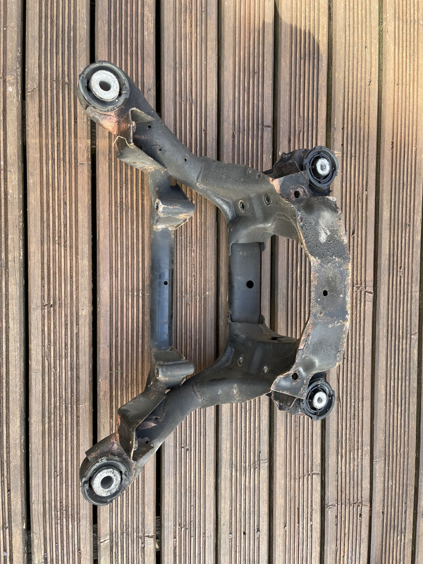 [E46] - E46 M3 front & rear subframe, diff bracket and bushes | The ...