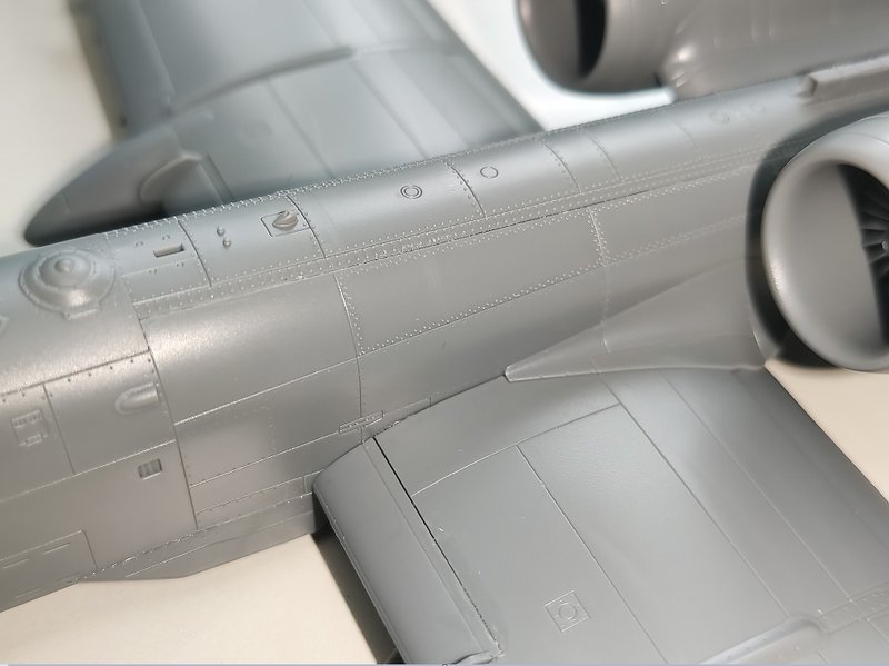 1/72 - Republic A-10 Thunderbolt by Great Wall Hobby (GWH) - A-10A & C ...