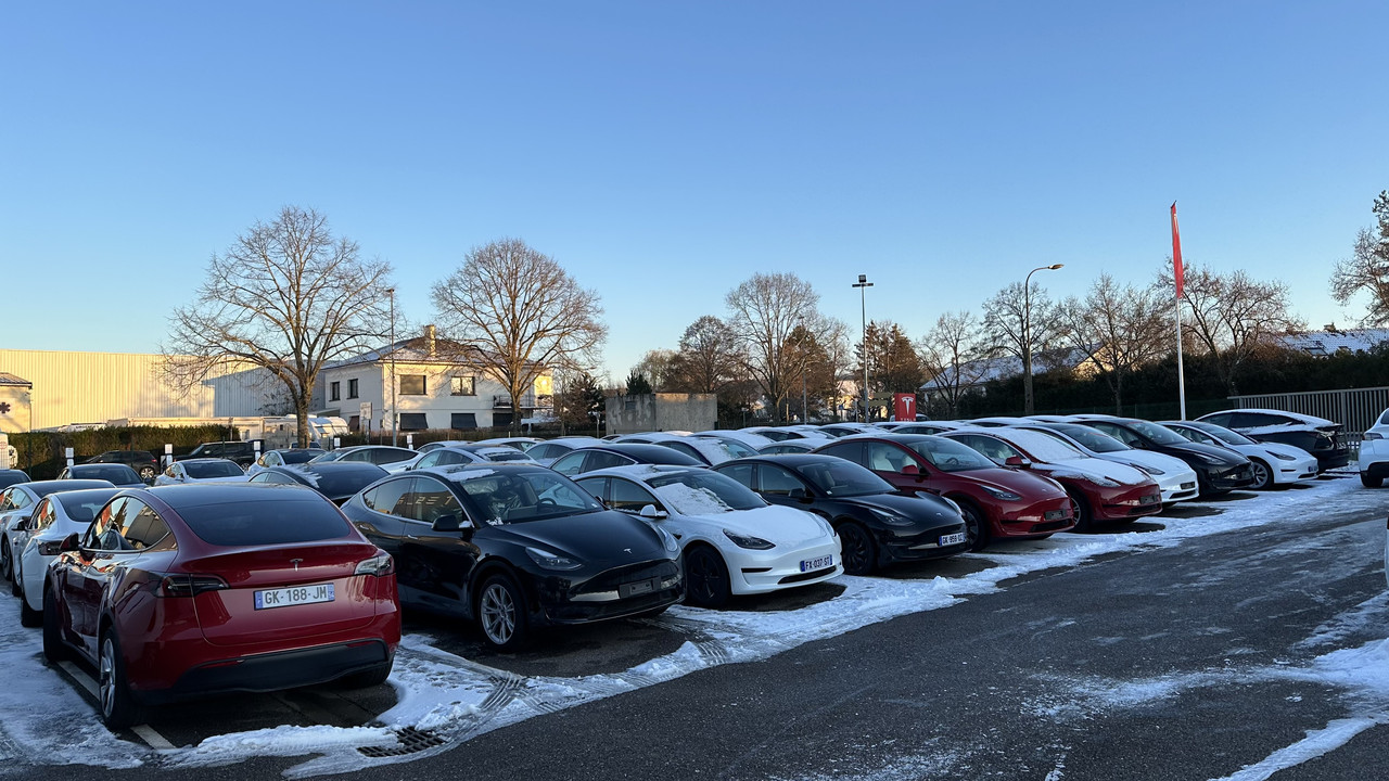 3180 A3 D9 7147 40 EF 82 FC 5146 C37 F0 DDD — Postimages