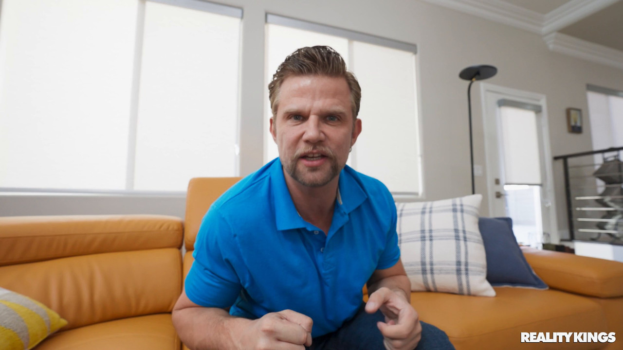 Charlie Forde Maid Gets Down And Dirty REALITYKINGS mp4 0000 — Postimages