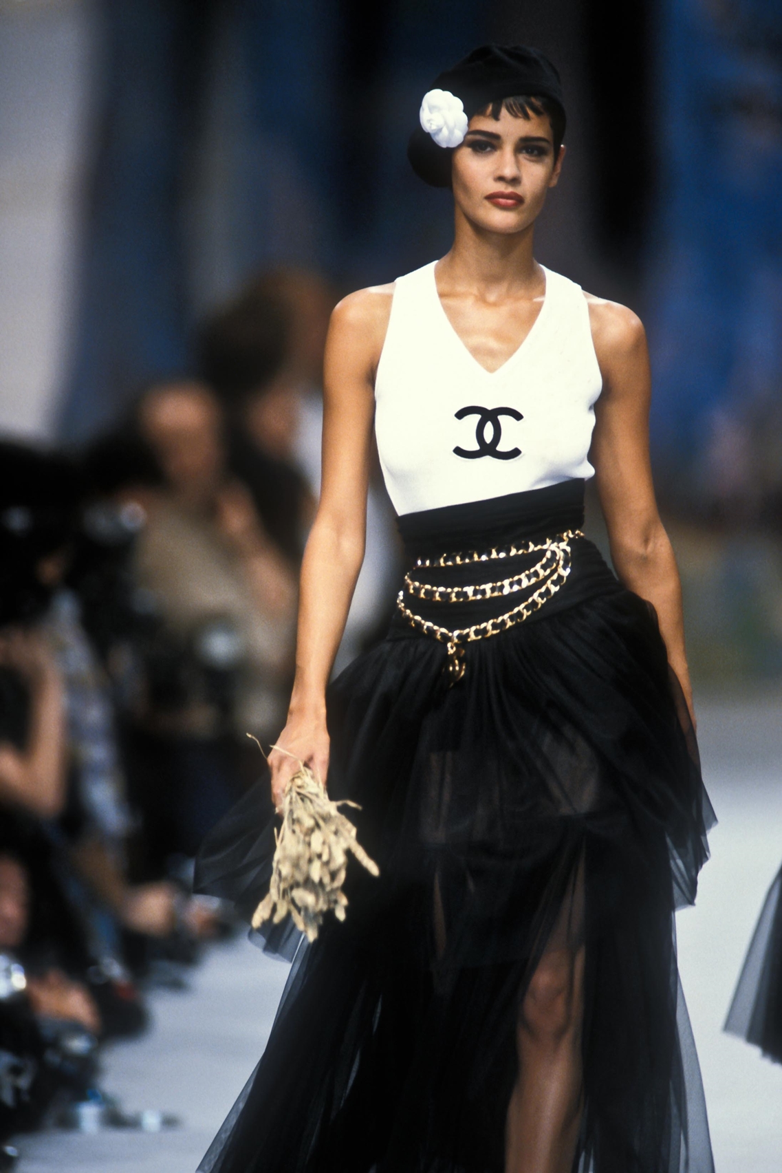 Fashion Classic: Chanel's 1992 Spring/Summer Show | Lipstick Alley