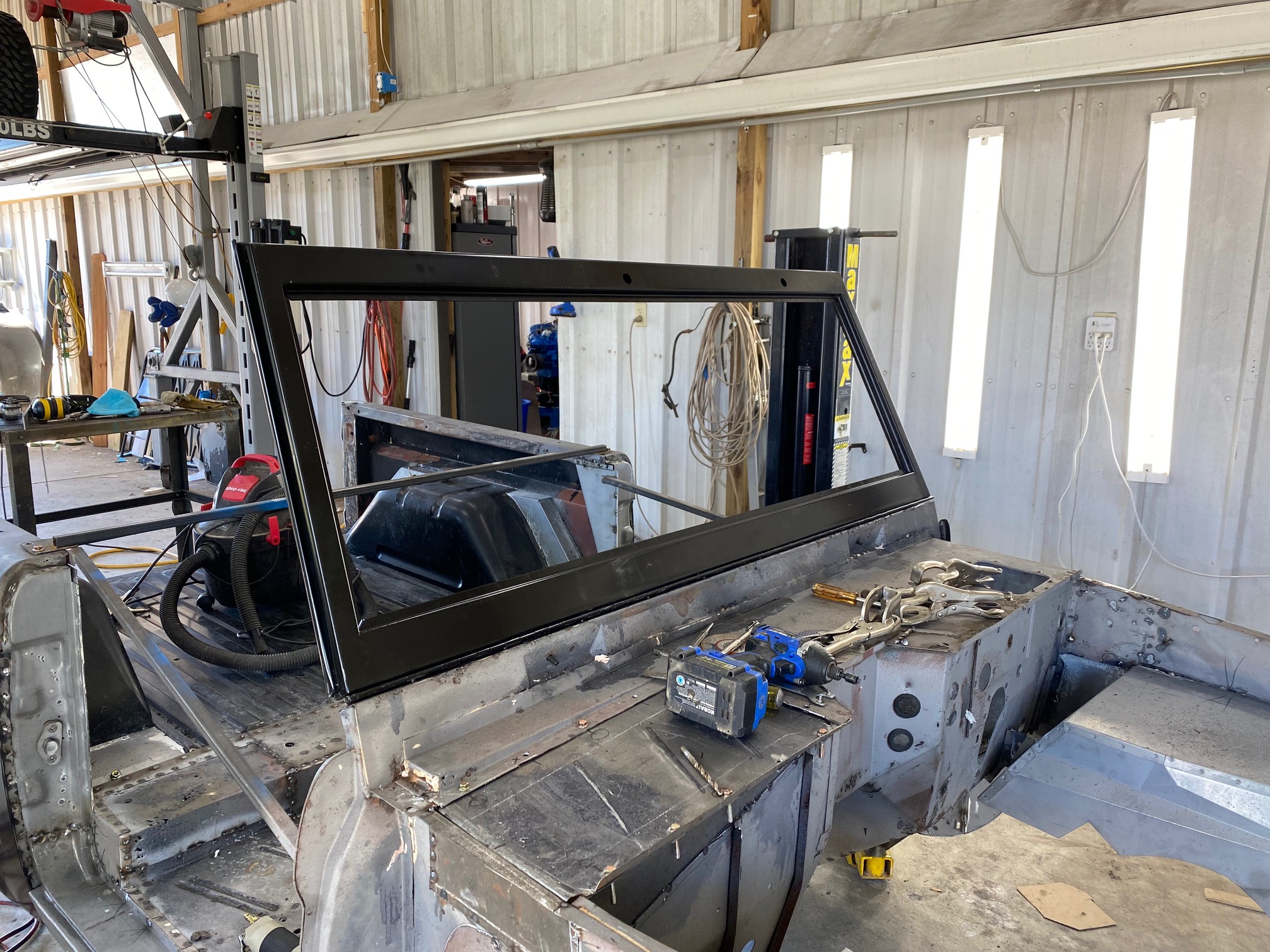 Bronco windshield frame9 — Postimages