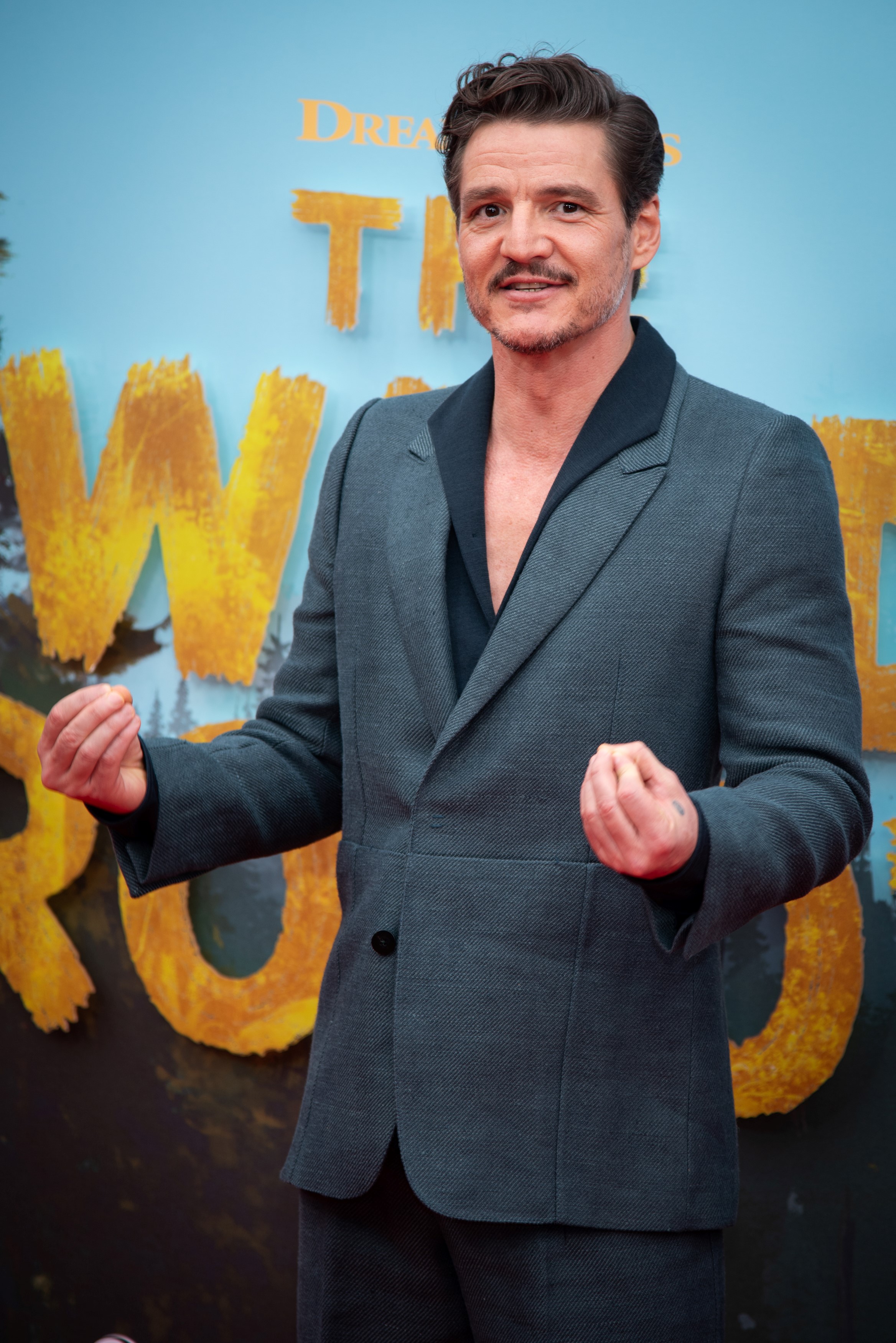 Pedro Pascal 070 — Postimages