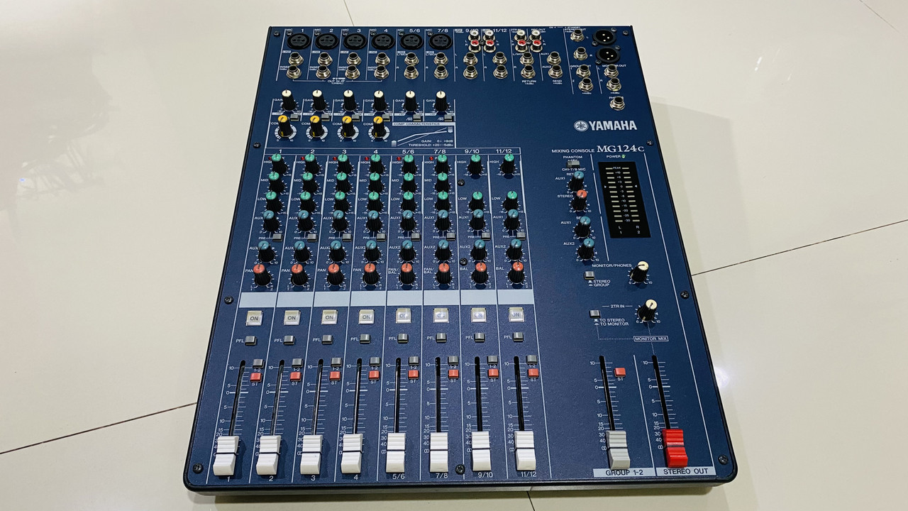 B0153 A3 F 2 CF2 4 A45 9108 18490 DA93 E00 — Postimages