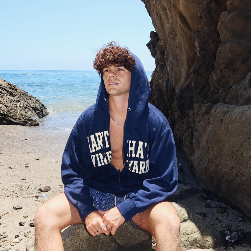 jake clark 1689452461 — Postimages