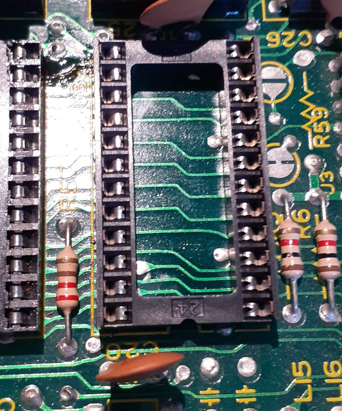 UB2 socket — Postimages