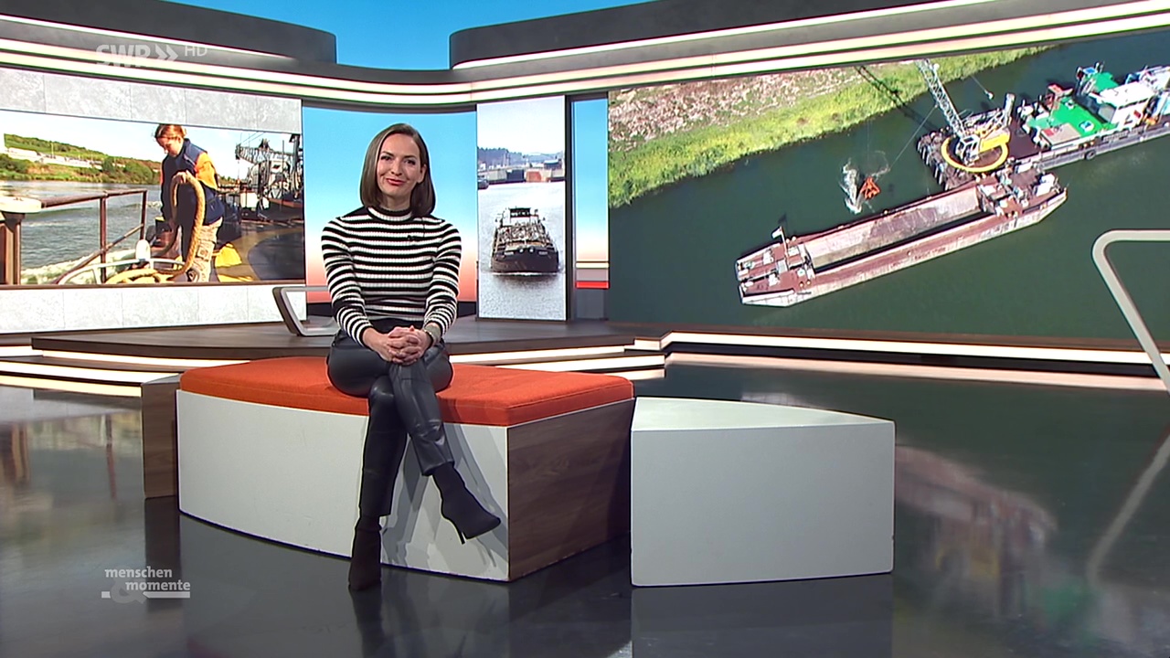 Elisa Rebellato @ "menschen & momente" 4.11.2023 80X | Celebboard.net ...