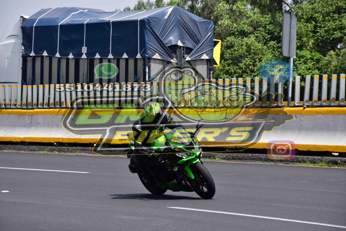 CH2 3025 — Postimages