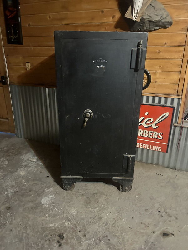 661 E5 A60 B9 F0 47 DF BF8 C 28 B4826 FE51 E — Postimages