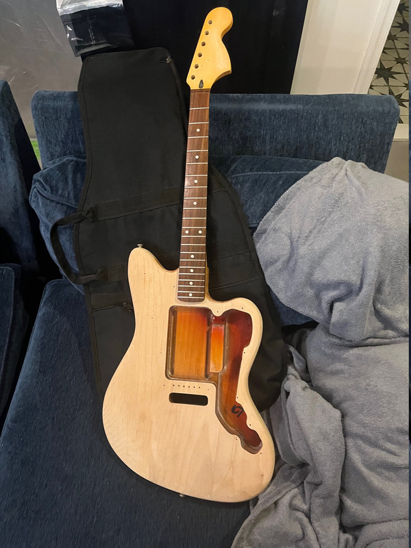 Jagmaster Project - OffsetGuitars.com