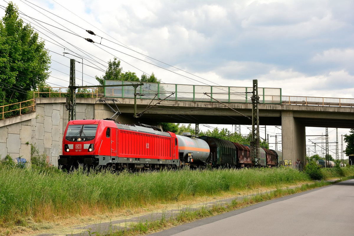 187 187 — Postimages