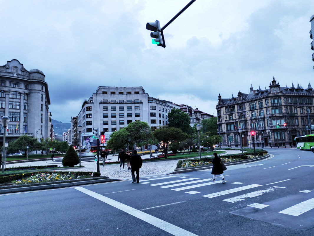 10 49 — Postimages