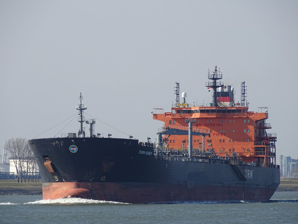 Spotten in De Hoek. - Pagina 618 - SCHEEPVAART FORUM