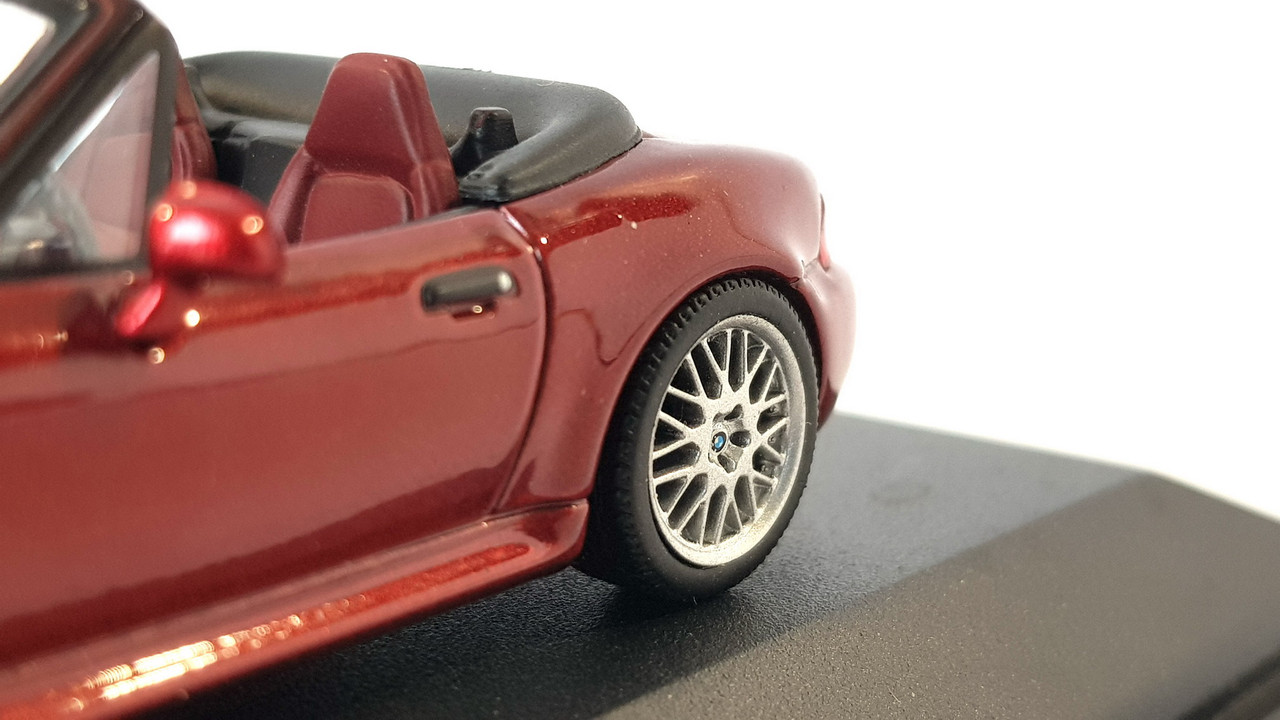 MZ3 R827 resize — Postimages