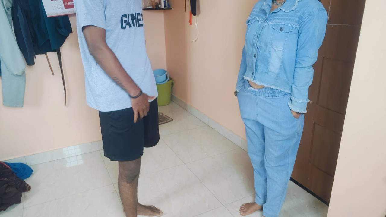 Girlfriend Ki Chudai in My College Hostel Room mp4 snapshot 01 08 000 — Postimages